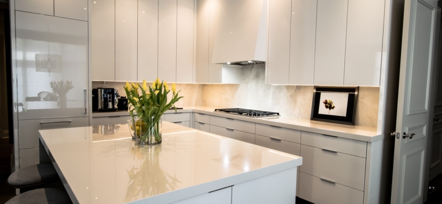 Porcelain Slab Kitchens Toronto: Premium White Kitchen Porcelain